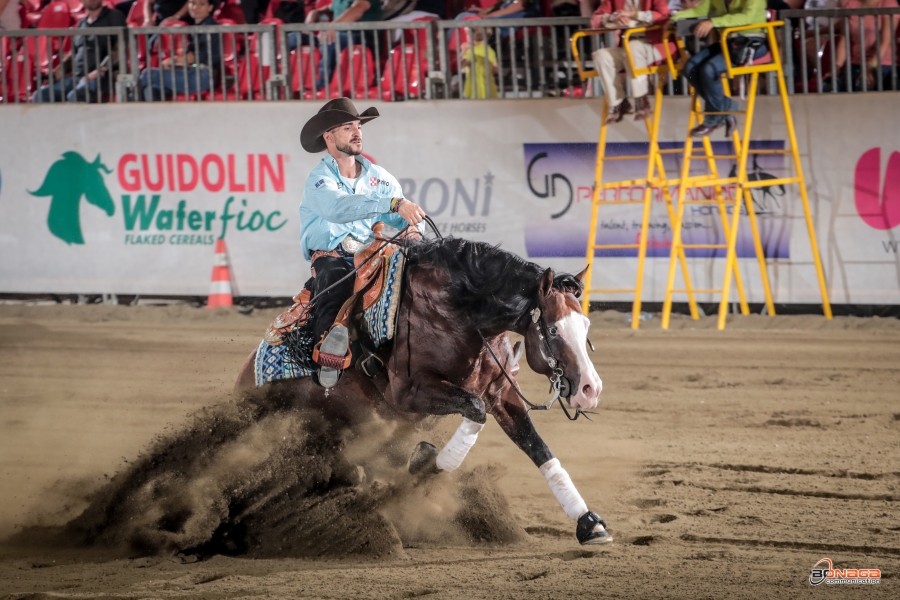 Mirko Midili Reins Star Horse Maytheforcebewhizyou to the 2021 IRHA ...